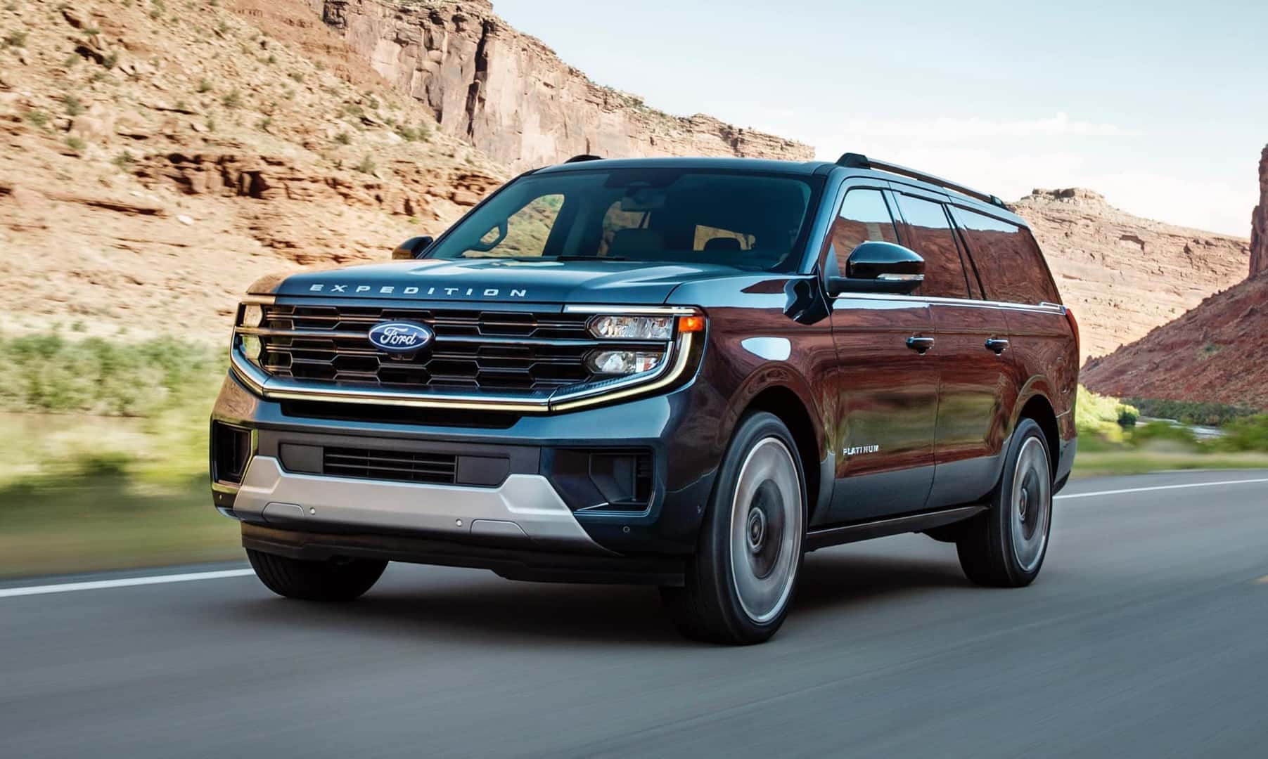 2025 Expedition Split Tailgate: Features & Uses