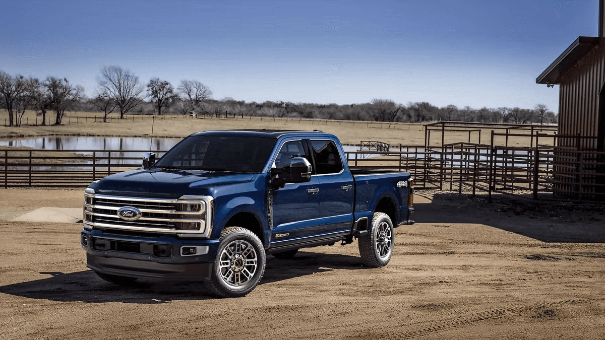 Exploring the 2025 Ford Super Duty Platinum Plus | Diehl Ford of Sharon
