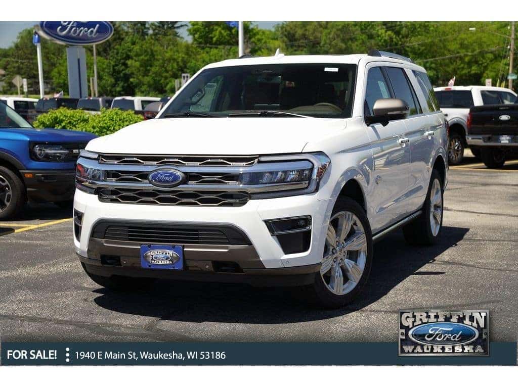 Top Ford Dealer in Milwaukee, WI | Griffin Ford