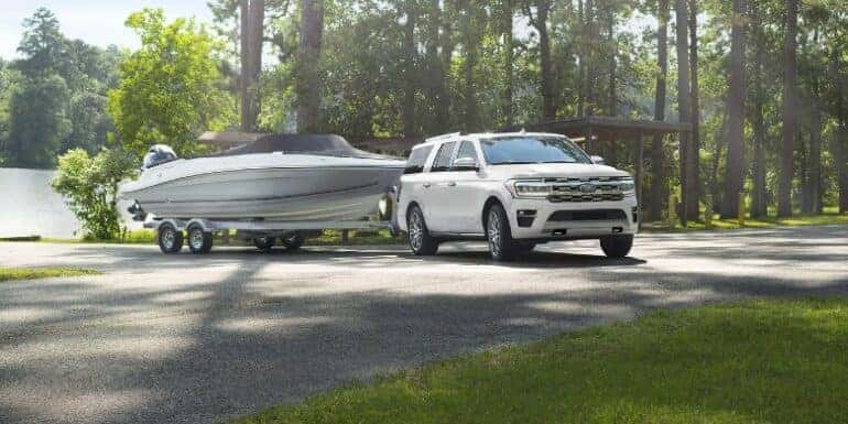 Ford Dealer Serving All Areas | Napleton Ford Columbus, WI