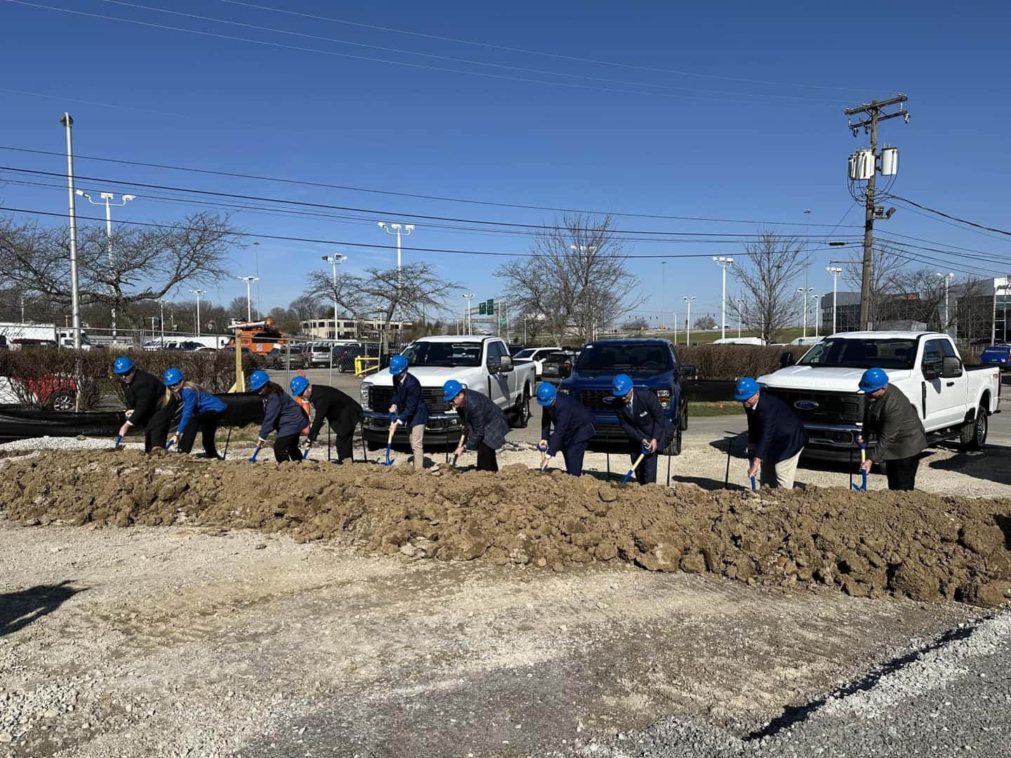 Largest Commercial Truck Service Center | Paul Miller Ford