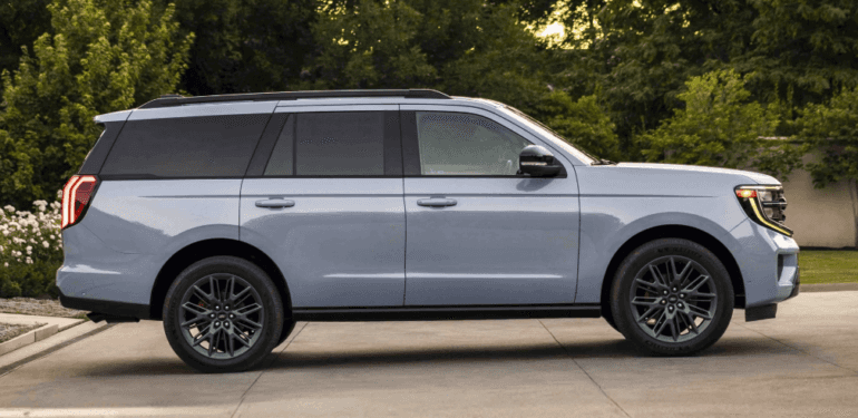 2025 Ford Expedition vs GMC Yukon | Competitive Comparison
